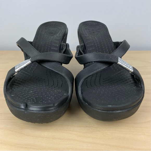 CROCS | Shoes | Crocs Womens Size 9 Cyprus Iv Triple Black Strappy ...